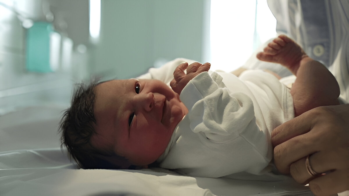 Postpartum Care Nurturing Families After Birth - Webbe Doula